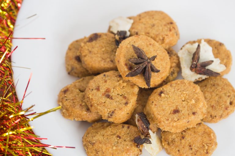 Here Are Some of The More Interesting CNY Snacks This Year – MiddleClassSG