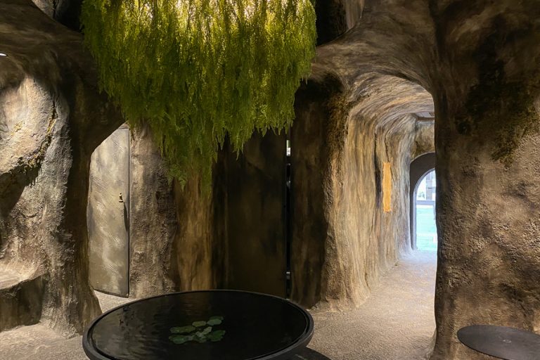 Temple of Ungnyeo 웅녀의 신전: Cave Concept Cafe in Insadong With Mugwort ...