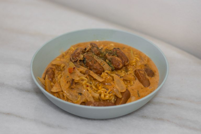 Rose Shin Ramyun: Viral Korean Instant Noodle Recipe With Over 4.7K ...