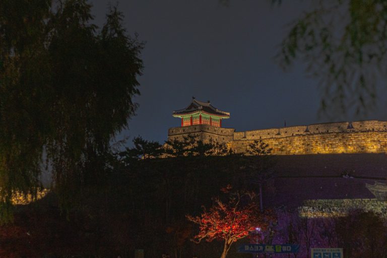 Suwon Day Trip Itinerary: What To Do in Suwon, Popular Cafes & More