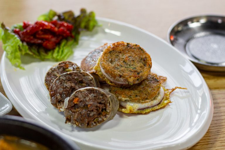 Sokcho Travel Guide: What To Do, See & Eat in Sokcho – MiddleClass.sg