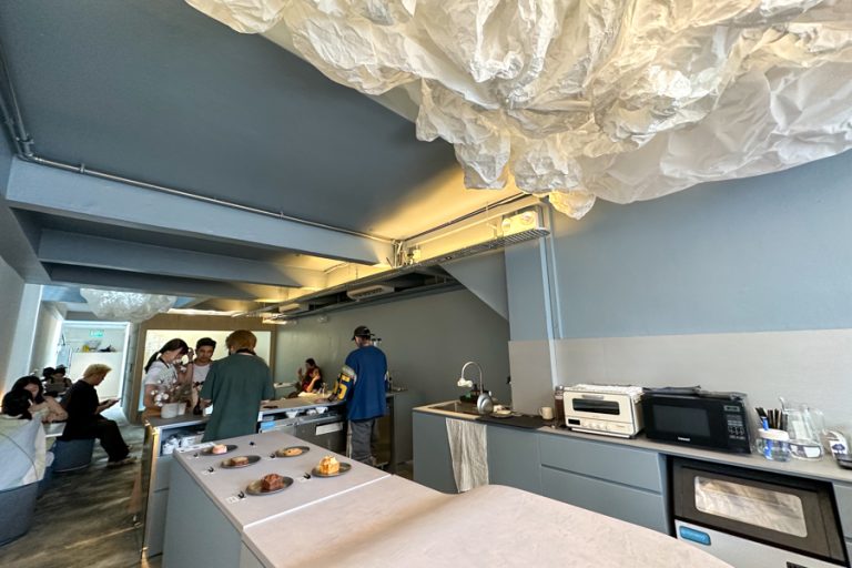 Cloud: Cafe Near Maxwell MRT with Cloud-Inspired Design And Delicious Bakes