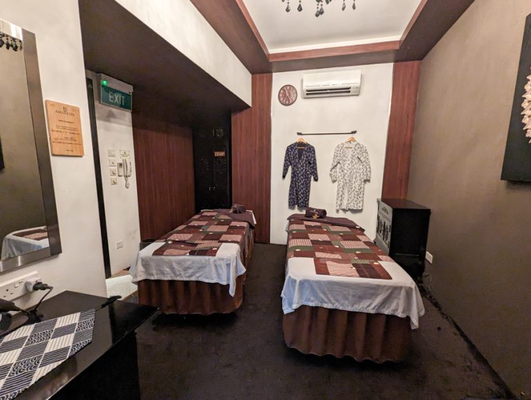 Trying A Japanese Spa For The First Time: Hot Stone Room & Oxygen ...