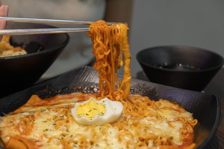 SSADA GIMBAB 싸다김밥: Popular Korean Bunsik Chain Now In Singapore Serving ...
