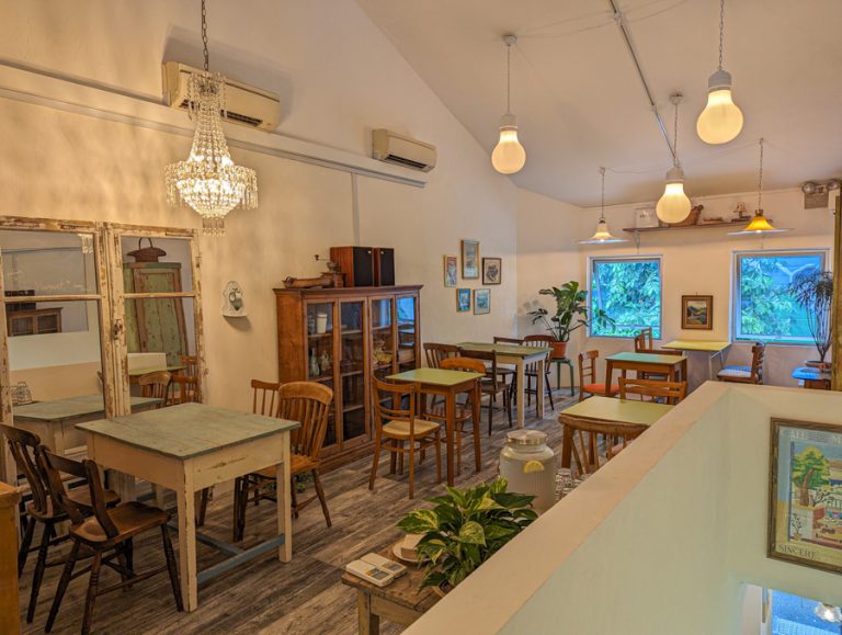 Cafe Margaret: Dessert Cafe From Seoul Now In Bugis With Cottage Core ...