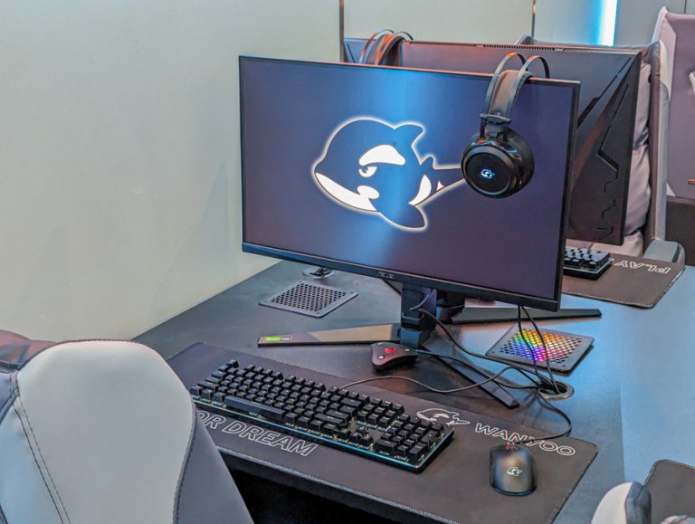 Wanyoo: Dual-Storey 24-Hour Gaming Cafe In Lavender With Group Gaming ...