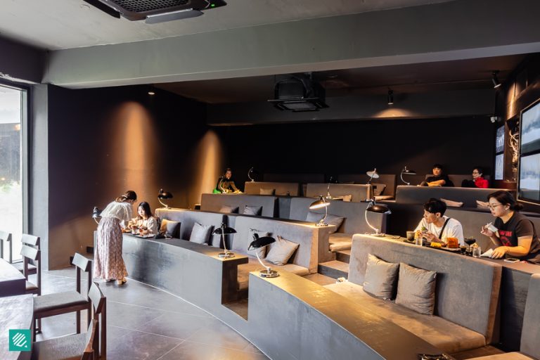 Rain Report Croissant (레인리포트 크루아상): Rain-Themed Bakery Cafe in Seongsu ...