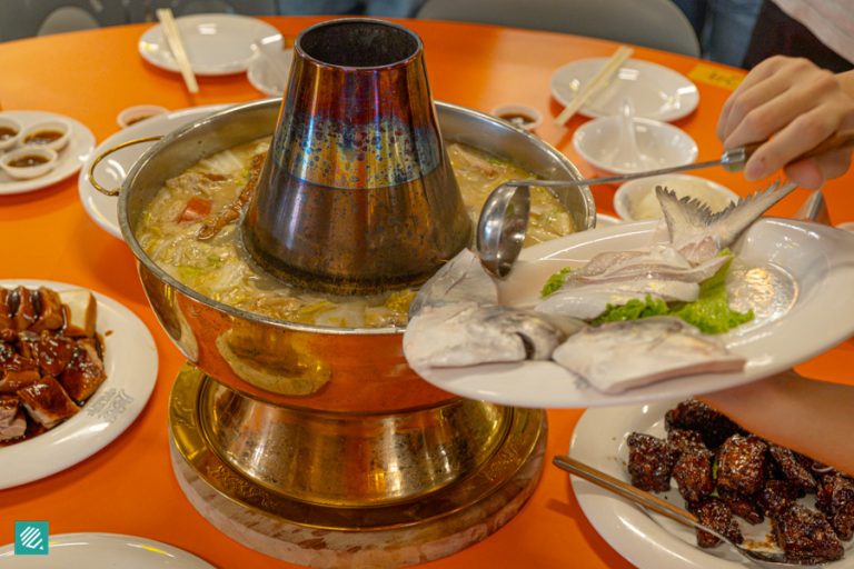 Tan Xiang Cai Shi: Retro-Themed Hawker with Charcoal Fish Head Steamboat In Bedok