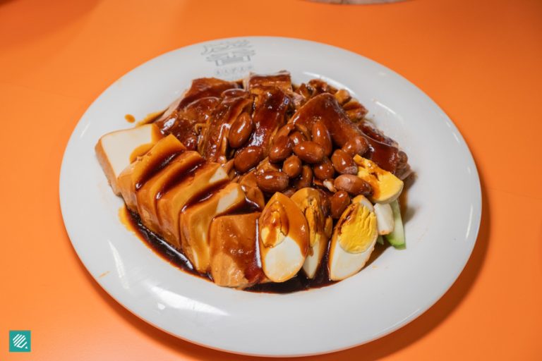 Tan Xiang Cai Shi: Retro-Themed Hawker with Charcoal Fish Head Steamboat In Bedok