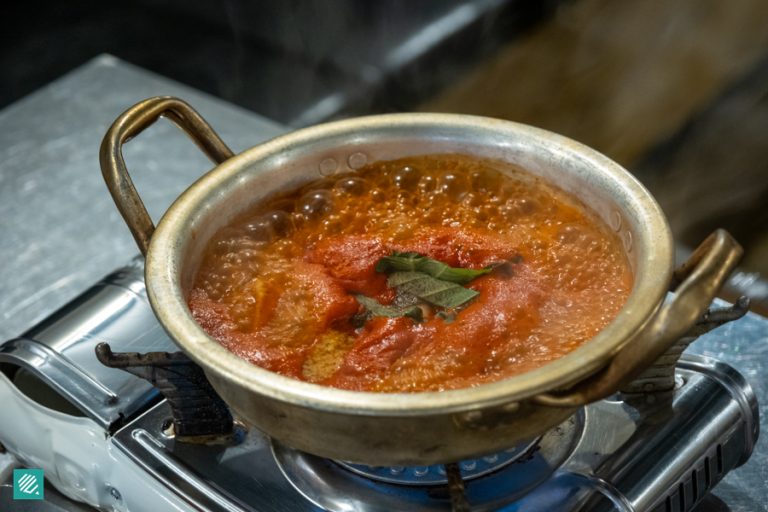 Wonjo Garlic Gopchang (원조마늘곱창): Garlic Stuffed Beef Gopchang Barbecue ...