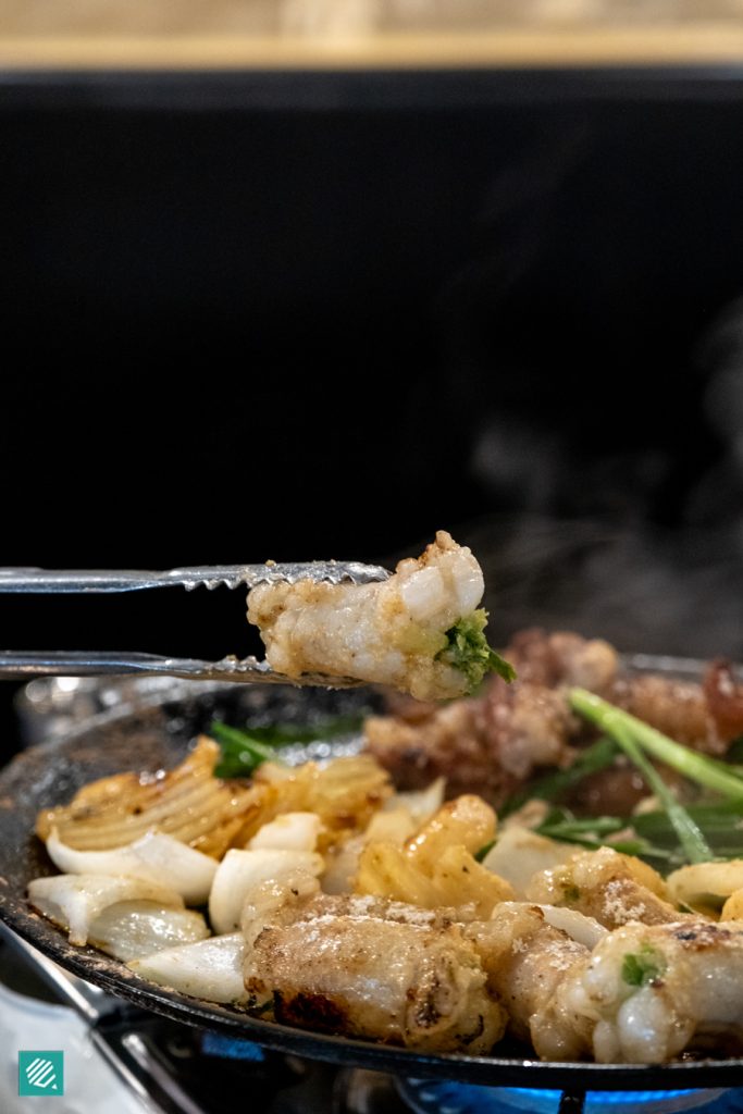 Wonjo Garlic Gopchang (원조마늘곱창): Garlic Stuffed Beef Gopchang Barbecue ...
