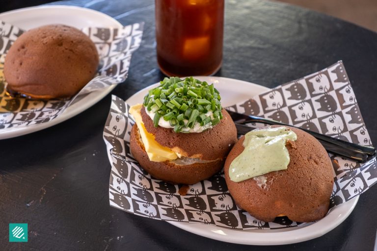 Standard Bun: Cafe in Yongsan With Freshly Pumped Cream Mocha Buns ...
