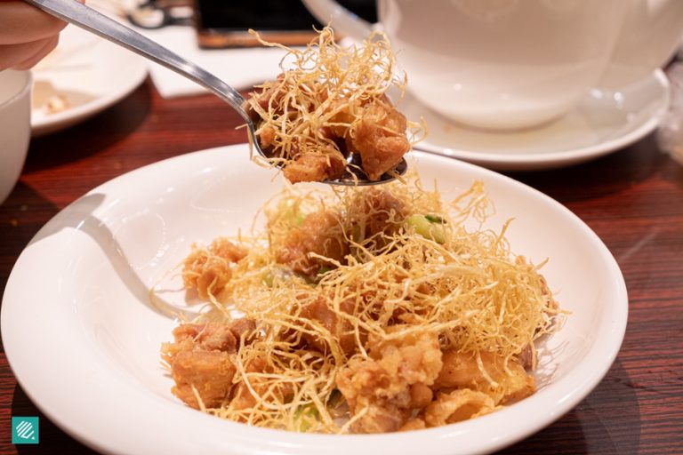 Lo Hey HK Seafood: Retro Hong Kong Cinema-Themed Seafood Restaurant In ...