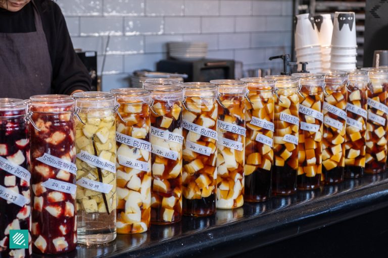 Standard Bun: Cafe in Yongsan With Freshly Pumped Cream Mocha Buns ...