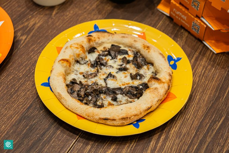 rumeL: $5 Sourdough Neapolitan Pizza at Bugis+ With Singapore Exclusive ...